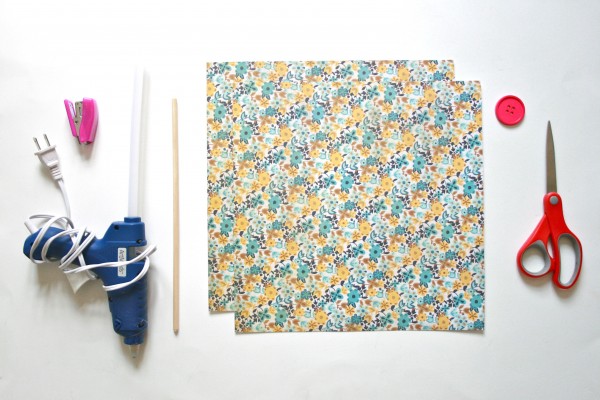 A DIY Paper Pinwheel Tutorial - Dream Green DIY