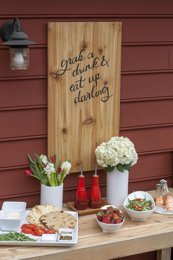 DIY Calligraphy Patio Sign + A Free Printable - Dream Green DIY