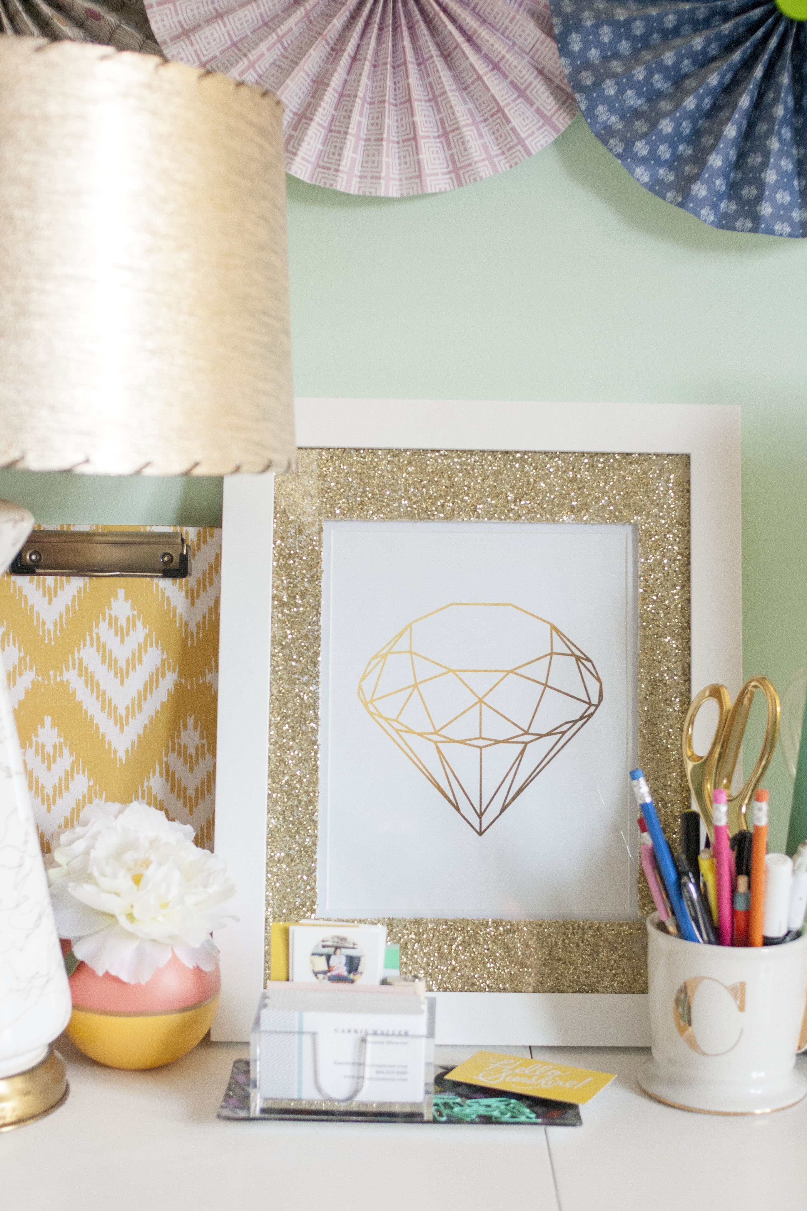 DIY Glitter Mat // Paper+Palette Giveaway - Dream Green DIY