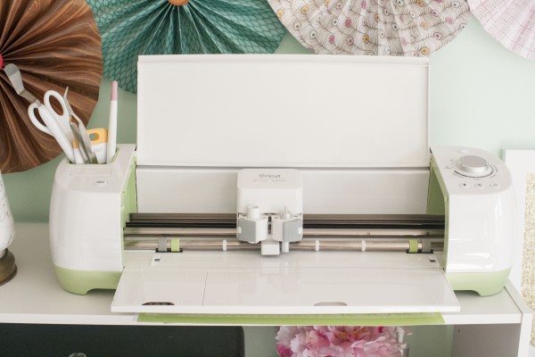 My Cricut Office Makeover - Dream Green DIY