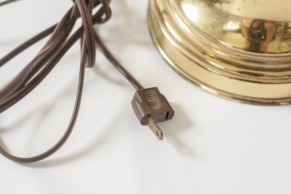 How To Rewire a Second Hand Lamp - Dream Green DIY