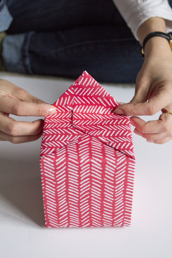 Holiday Paper Wrap Up Challenge - Dream Green DIY