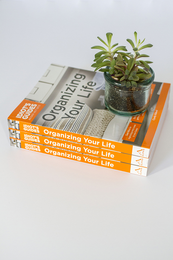 Organizing Your Life // Book Feature + Giveaway - Dream Green DIY