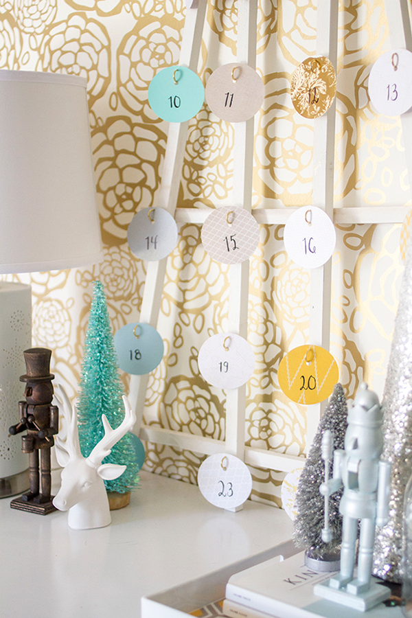 DIY Garden Trellis Advent Calendar - Dream Green DIY