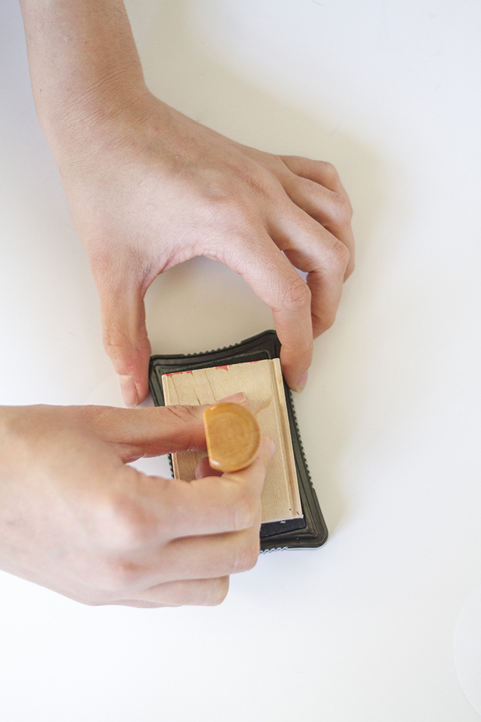 Holiday Paper Wrap Up #5 // Calligraphy Stamp - Dream Green DIY