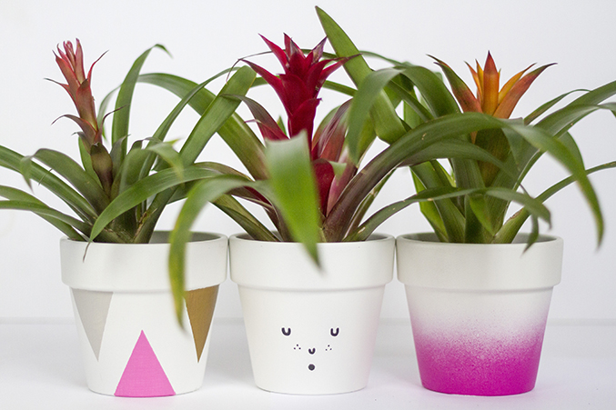 3 Ways To Decorate Spring Flower Pots - Dream Green DIY