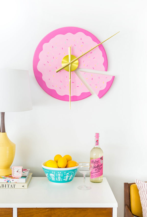 DIY Sliced Cake Wall Clock - Dream Green DIY