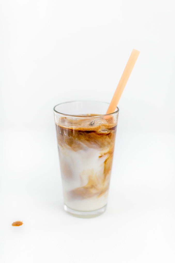 My Simple Recipe For A Home-Brewed Iced Latte - Dream Green DIY