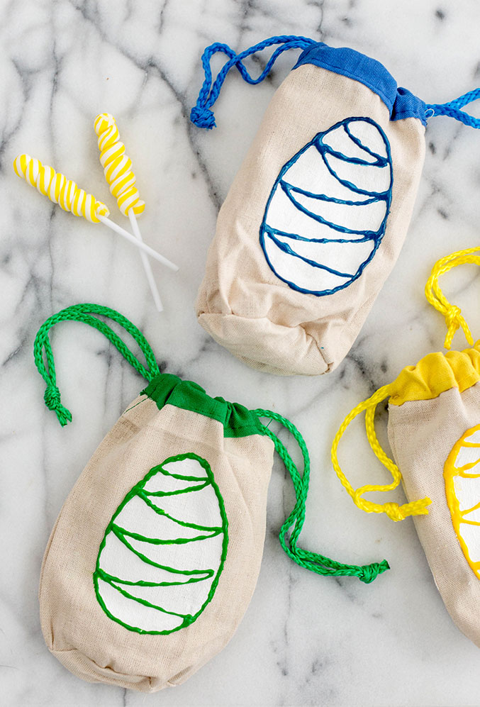 DIY Painted Easter Egg Hunt Canvas Bags - Dream Green DIY