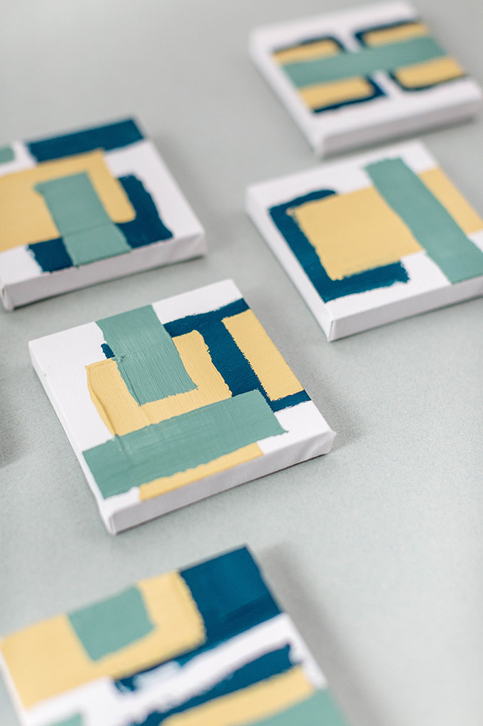 DIY Mini Modern Abstract Painting Installation - Dream Green DIY