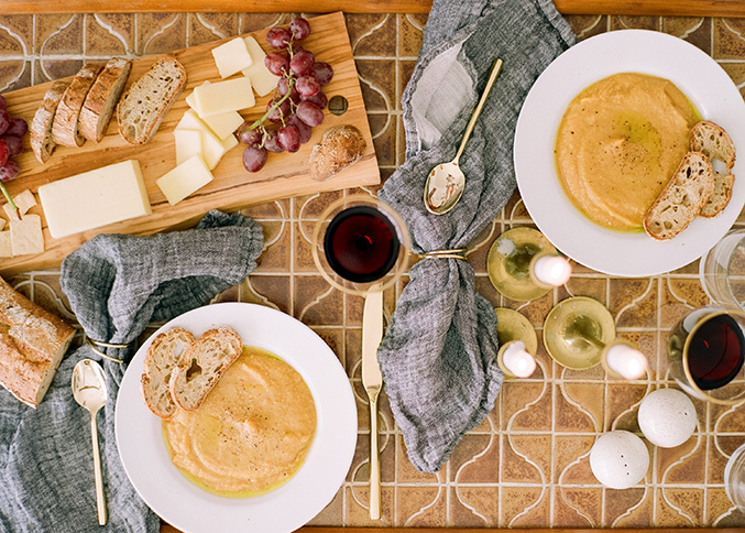 An At-Home Thanksgiving Picnic For Two - Dream Green DIY