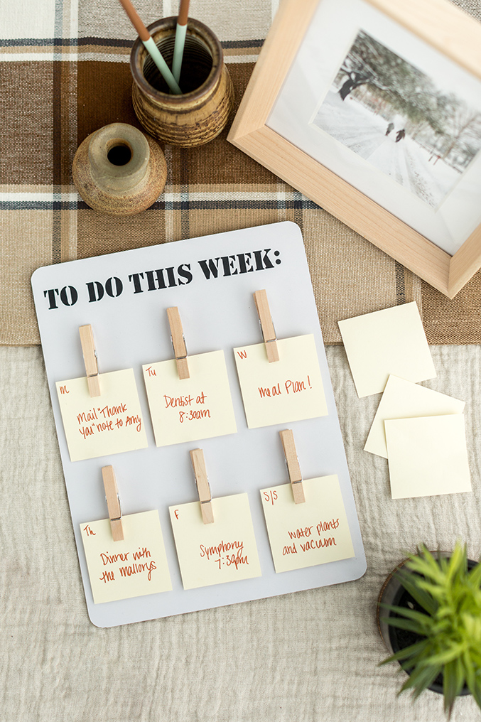 DIY "Days Of The Week" To-Do List Calendar - Dream Green DIY