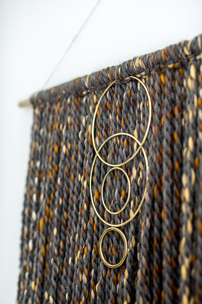 DIY Yarn Wall Hanging With Brass Rings - Dream Green DIY