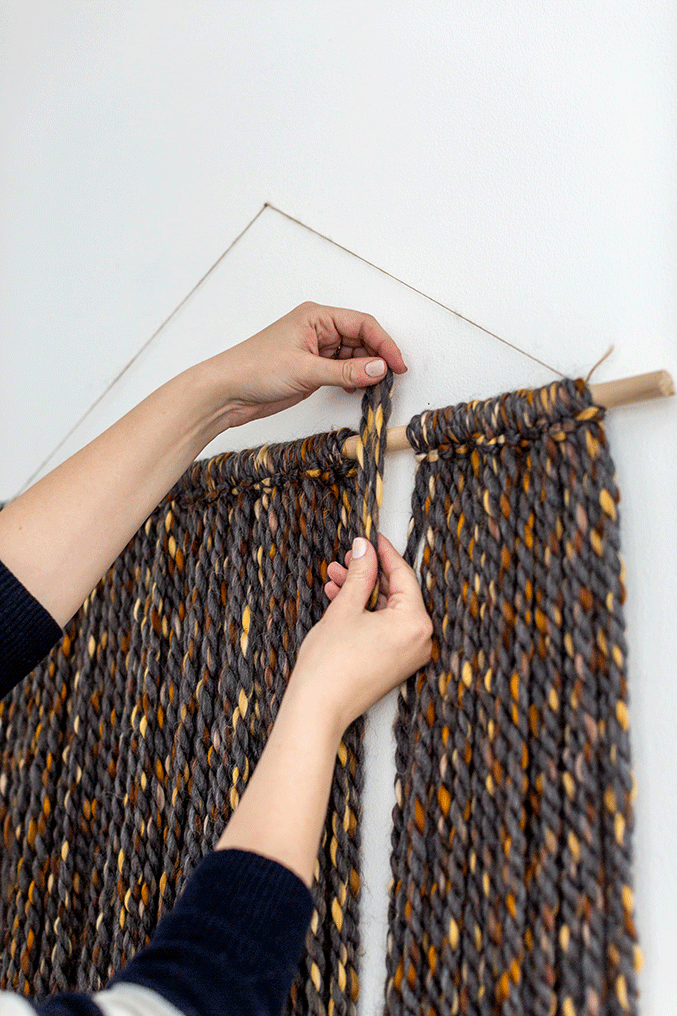 DIY Yarn Wall Hanging With Brass Rings - Dream Green DIY