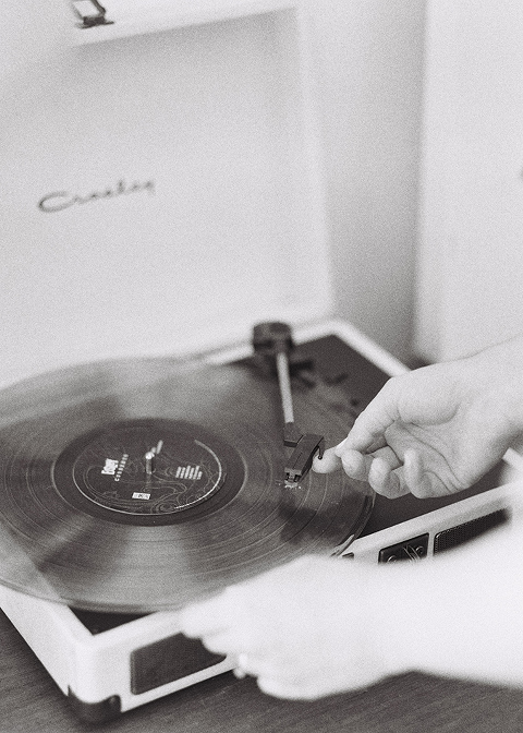 A Beginner Record Player Set-Up - Dream Green DIY