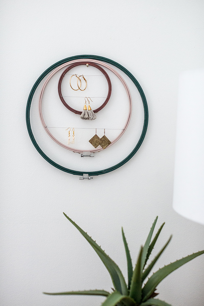 DIY Embroidery Hoop Earring Holder - Dream Green DIY