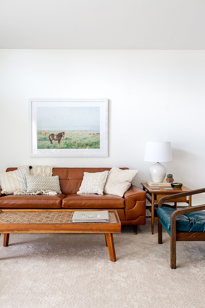 How To Paint A Large Scale Frame - Dream Green DIY