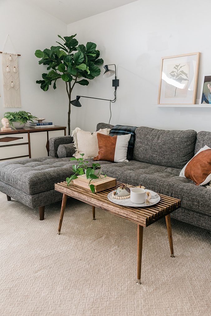 DIY Mid-century-Inspired Wood Slat Coffee Table - Dream Green DIY