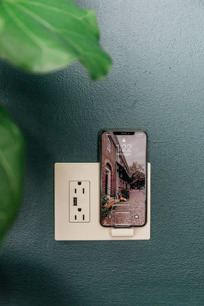 How To Install A Radiant Wireless Charger - Dream Green DIY