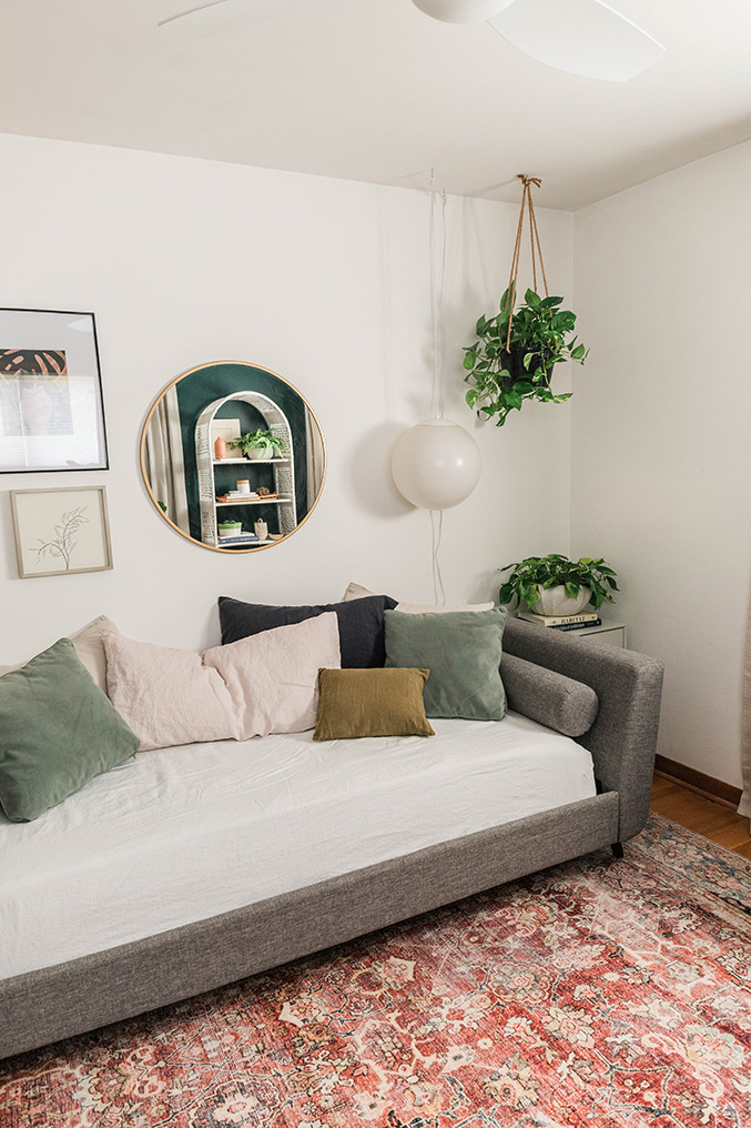 Tour Our Guest Room 'Make-UNDER' - Dream Green DIY