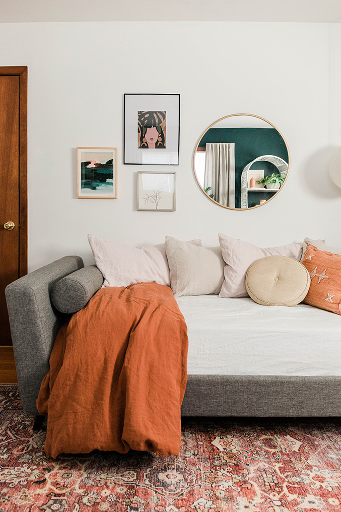 2 Different Ways To Style A Daybed - Dream Green DIY