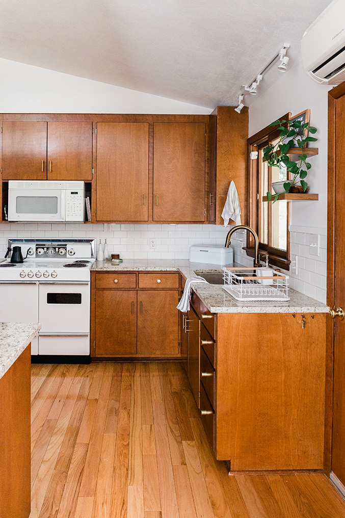 Our Home Tour On Atomic Ranch - Dream Green DIY