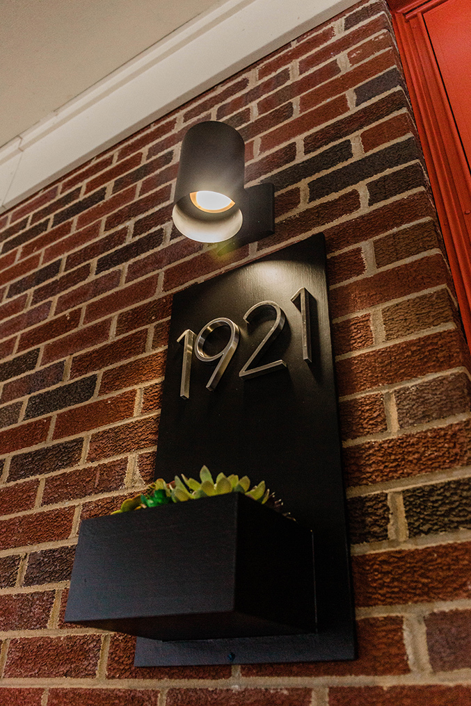 Puck Light Trick On A Porch Light - Dream Green DIY