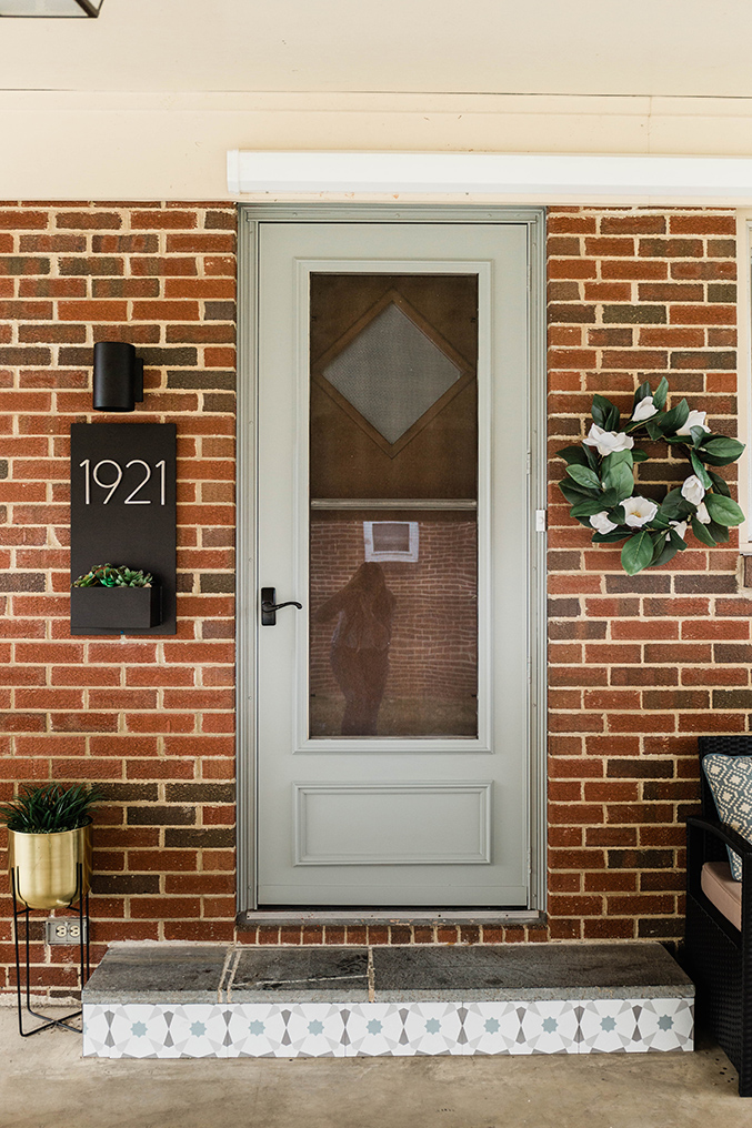 Our DIY Side Door Entry Makeover - Dream Green DIY