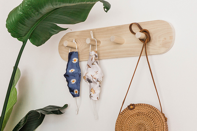 DIY Dowel Rod Face Mask Holder - Dream Green DIY