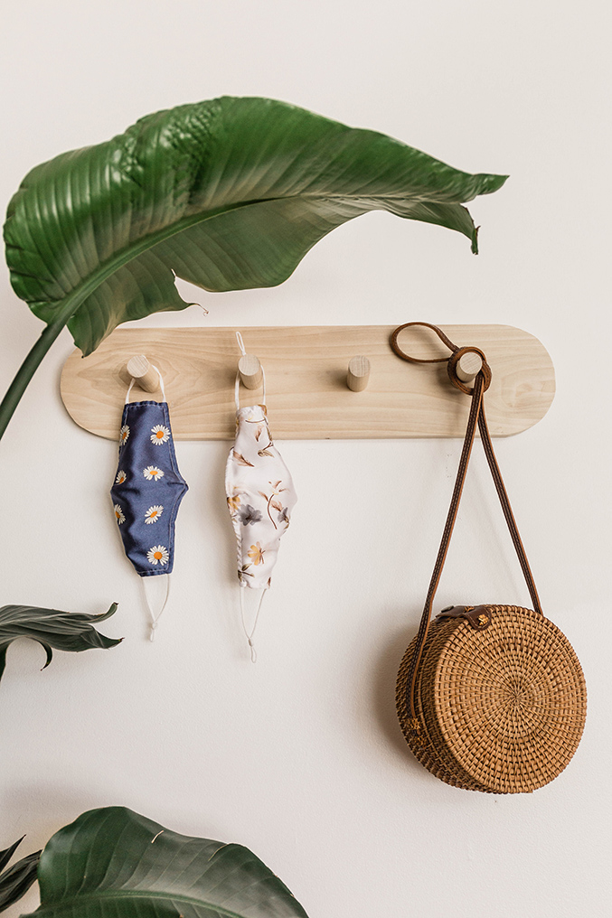 DIY Dowel Rod Face Mask Holder - Dream Green DIY