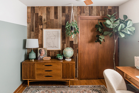 DIY Reclaimed Wood Feature Wall Tutorial - Dream Green DIY