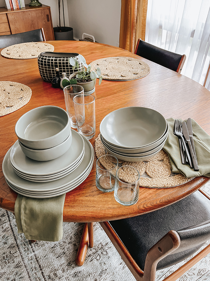Our 10-Year Anniversary Dinnerware Upgrade - Dream Green DIY