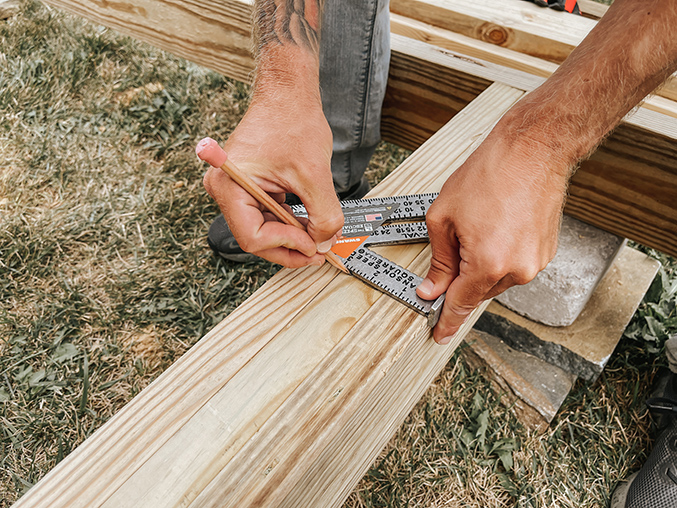 How to Build a DIY Platform Deck - Dream Green DIY