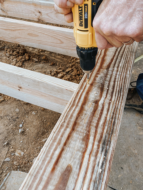 How to Build a DIY Platform Deck - Dream Green DIY