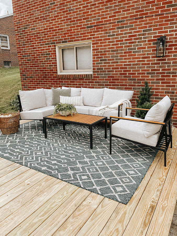 How to Build a DIY Platform Deck - Dream Green DIY