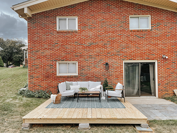 How to Build a DIY Platform Deck - Dream Green DIY