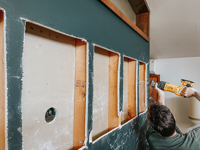 How to Create A Drywall Cutout - Dream Green DIY