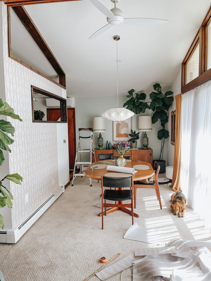 How To Create A Wallpaper Feature Wall - Dream Green DIY