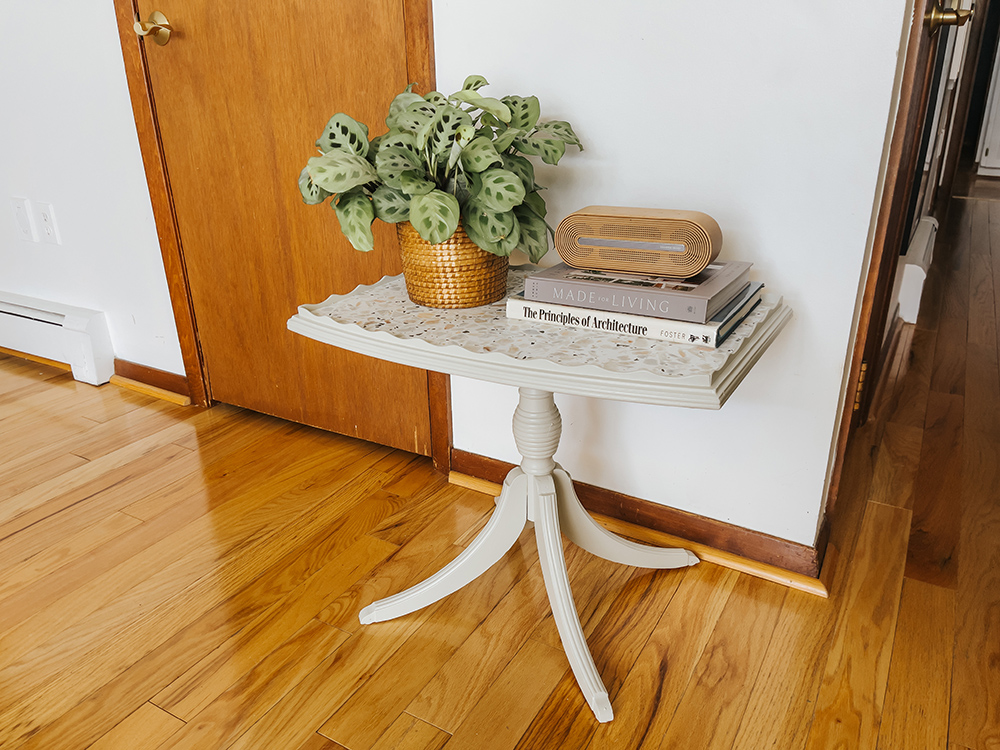 DIY Painted Wood Side Table Makeover - Dream Green DIY