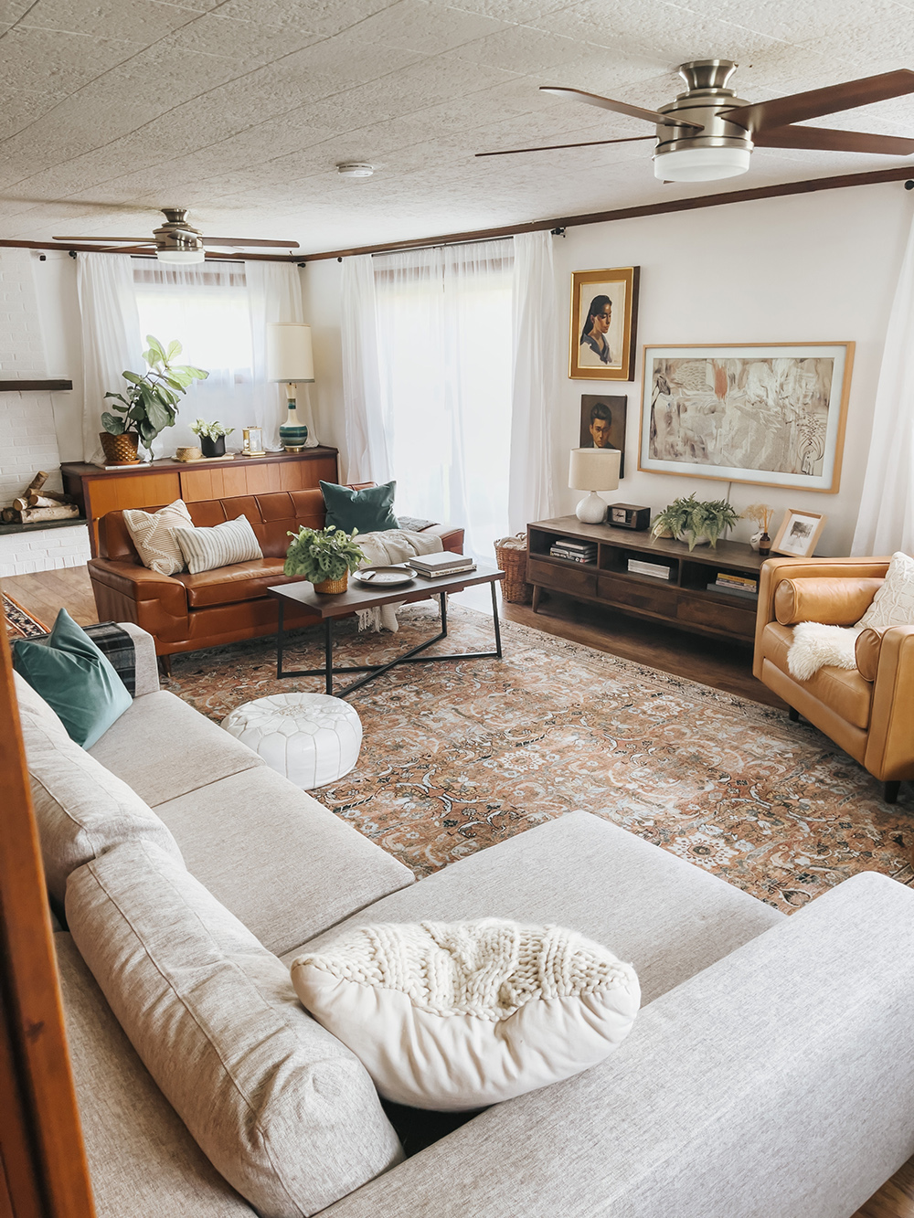 How To Style A Rectangular Coffee Table - Dream Green DIY