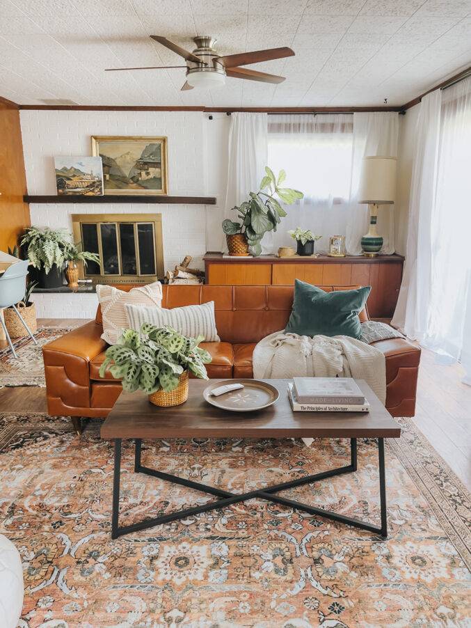 How To Style A Rectangular Coffee Table - Dream Green DIY