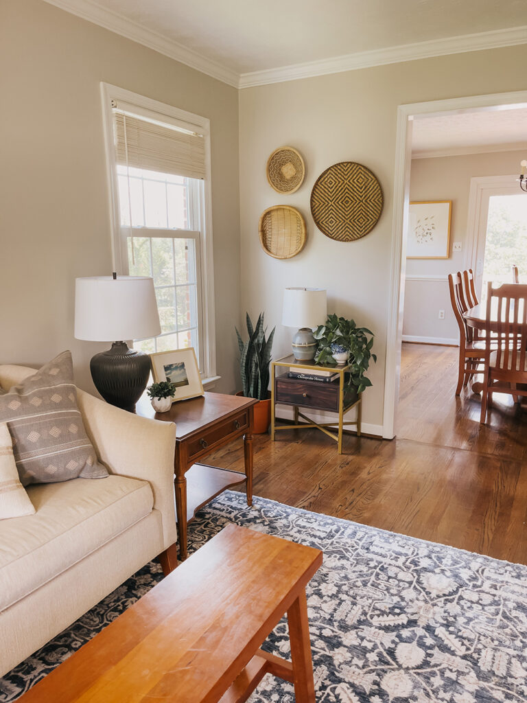 An Alternative Way To Use A Side Table - Dream Green DIY