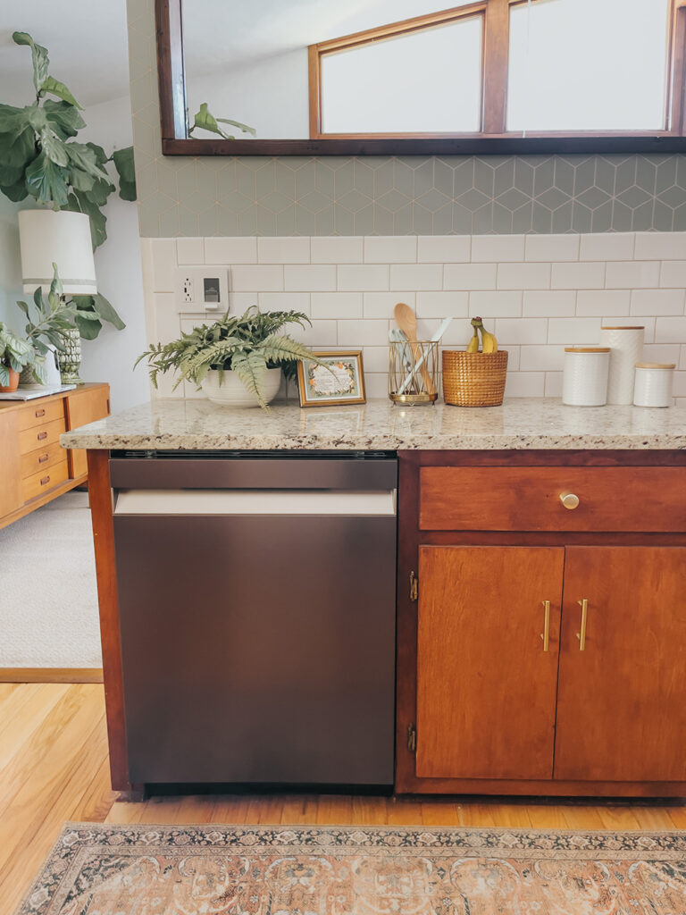 Styling A Kitchen Around An Appliance - Dream Green DIY