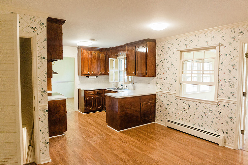 Wallpapering Our Mid-Century Kitchen - Dream Green DIY
