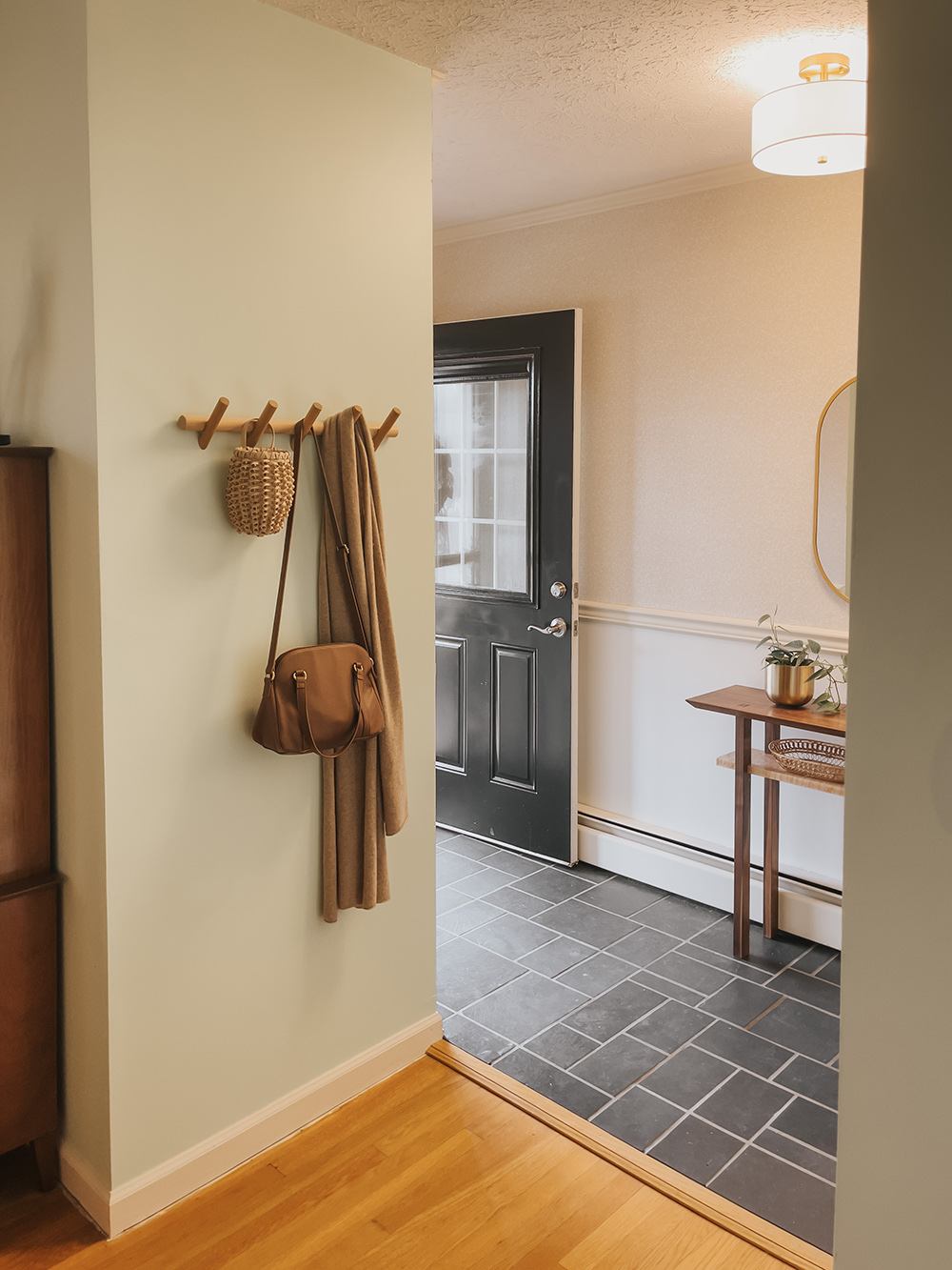 Retro Entryway Peel And Stick Wallpaper - Dream Green DIY