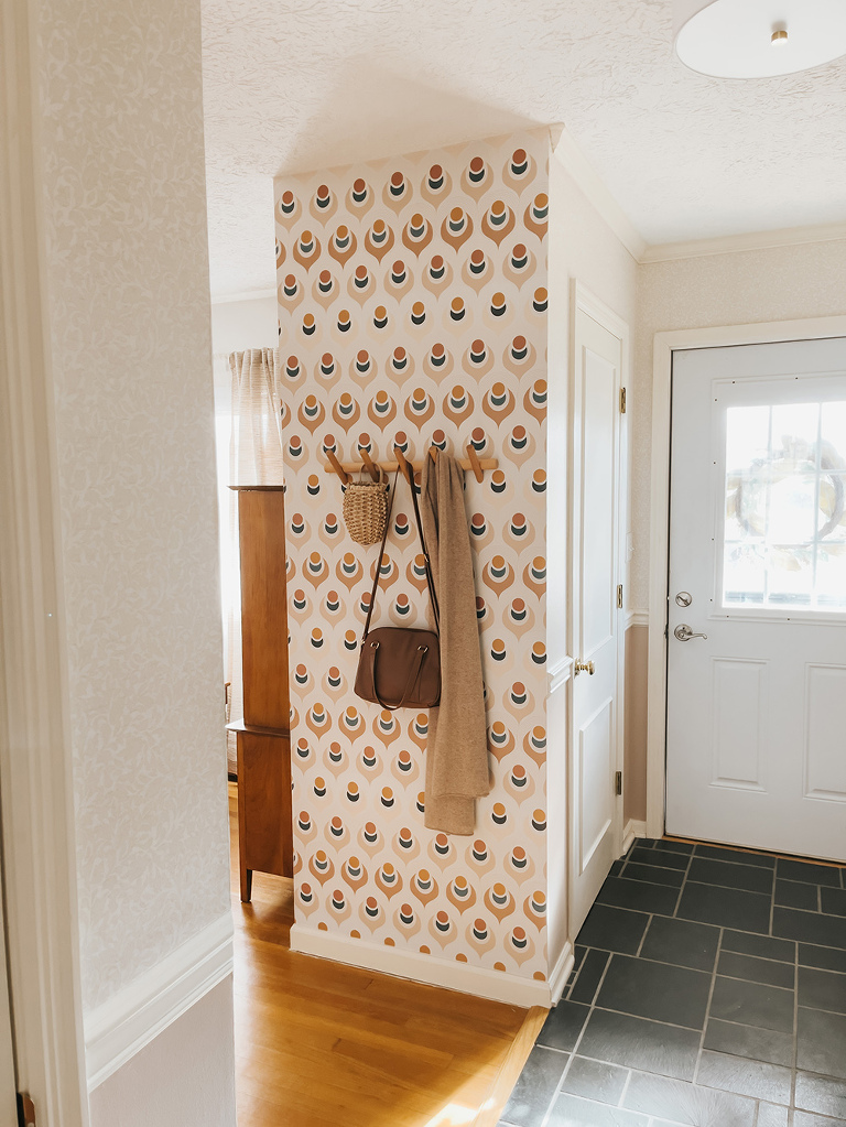 Retro Entryway Peel And Stick Wallpaper - Dream Green DIY