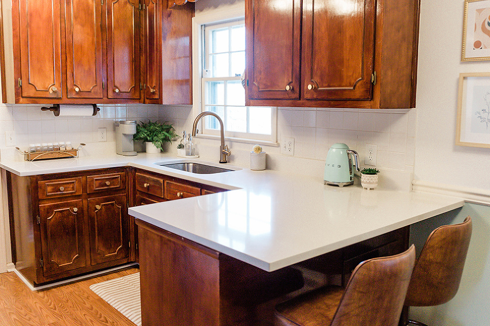 New Quartz Countertops In The Kitchen - Dream Green DIY