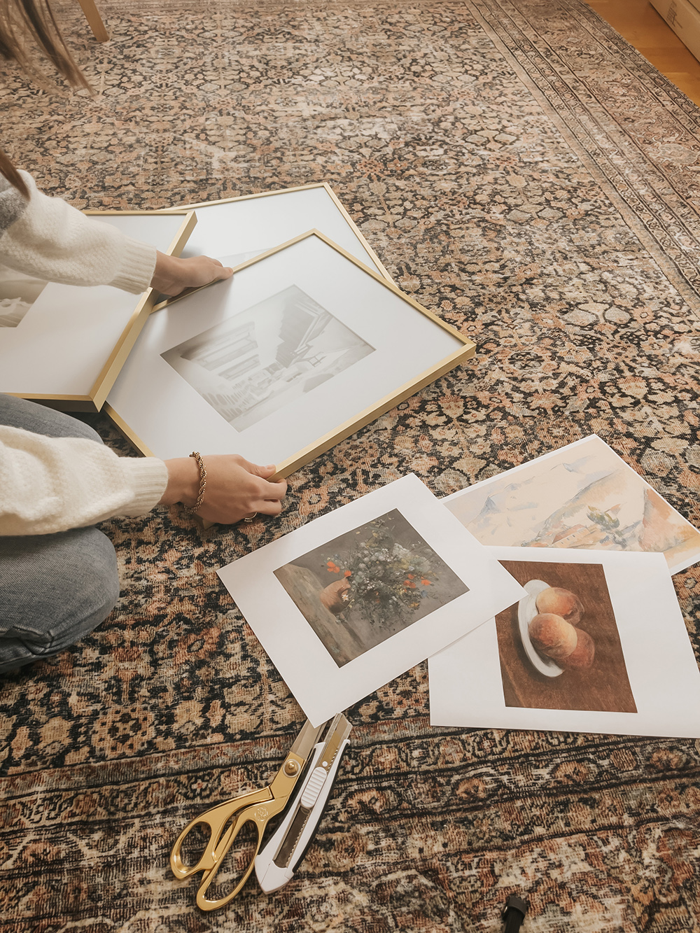 Styling A Frame TV Gallery Wall - Dream Green DIY