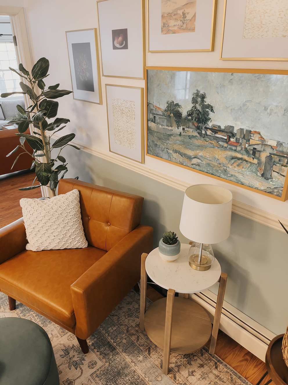 Styling A Frame TV Gallery Wall - Dream Green DIY