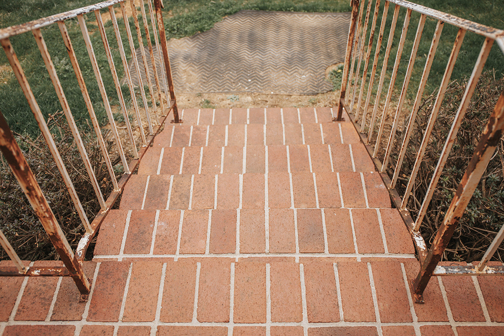 Pressure Washing Our Back Porch - Dream Green DIY